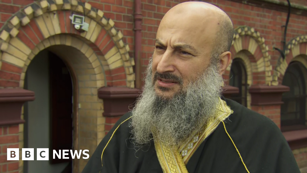 Belfast mosque leader's worries after Nazi flags flown nearby - BBC News
