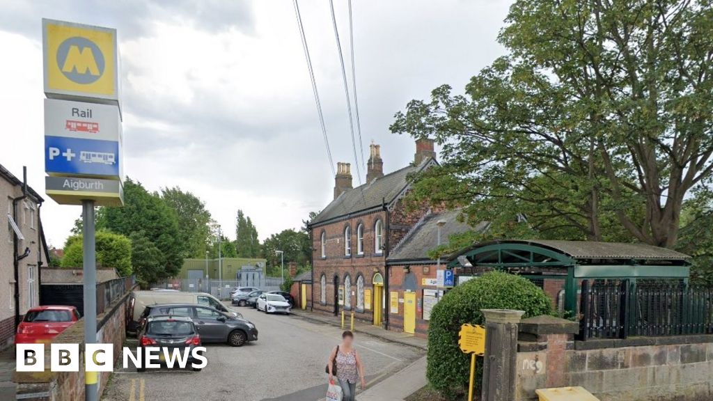 Man hit by train near Aigburth railway station - BBC News
