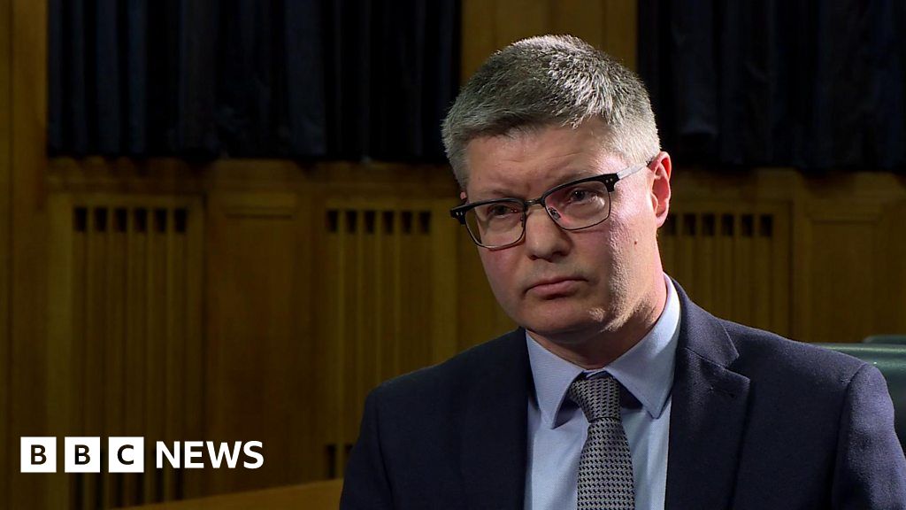 Thousands of retail jobs unviable, Next boss warns - BBC News