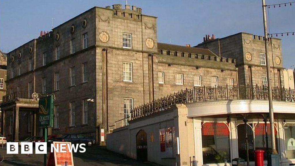 Castle Mona hotel: Historic Isle of Man hotel sale falls through - BBC News