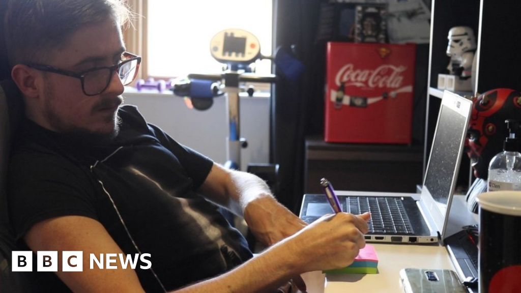 Home working for disabled people 'must continue' after lockdown