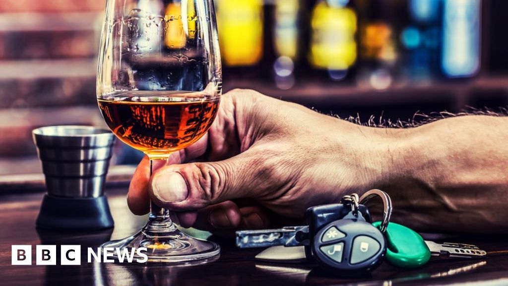 600 fail Christmas drink and drug drive tests - BBC News