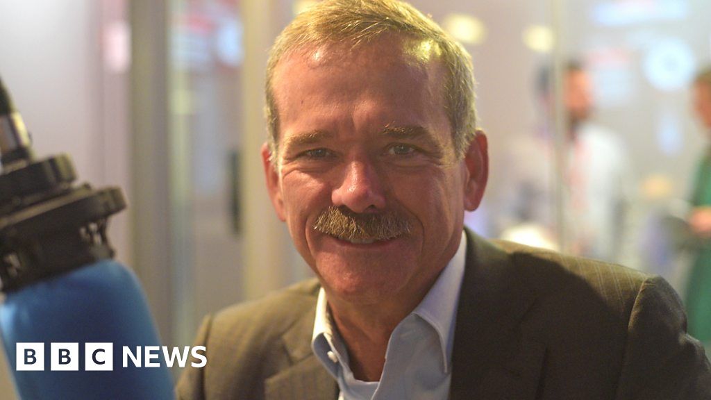 Hadfield: 'You should be afraid of the dark' - BBC News