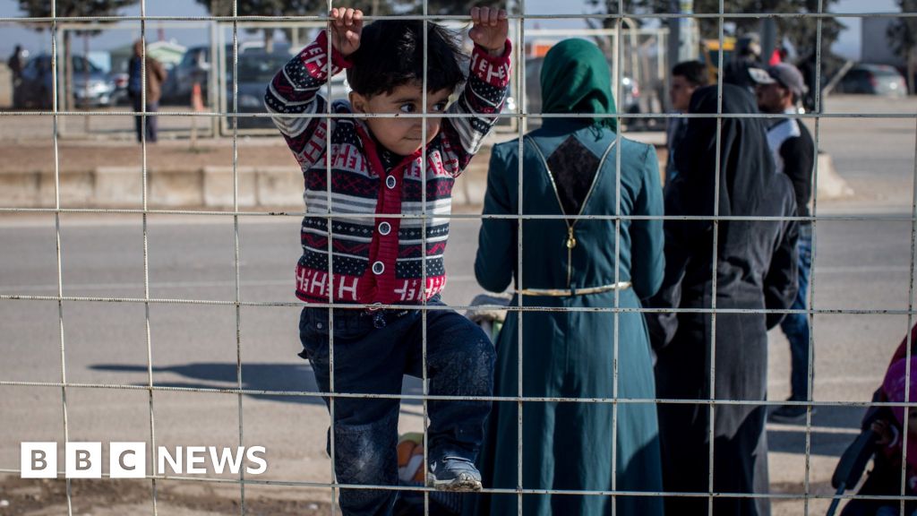 Former NATO Ambassador: 'US should create a Syria safe zone' - BBC News