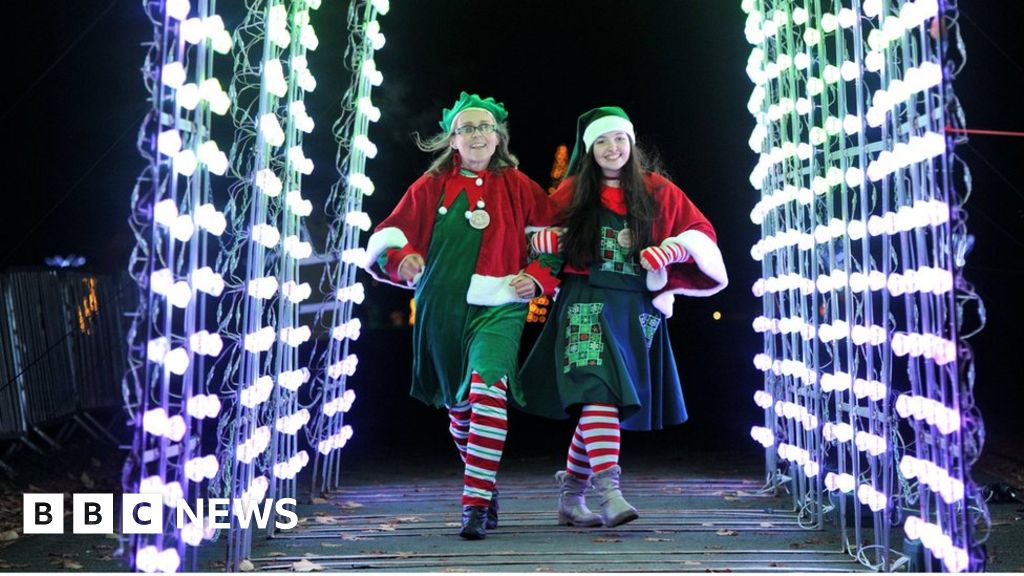 Malvern winter attraction offers free family tickets - BBC News