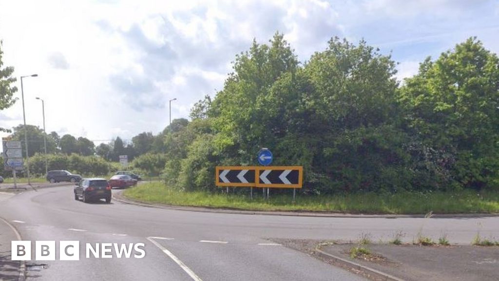 New Shropshire A5 services narrowly approved - BBC News