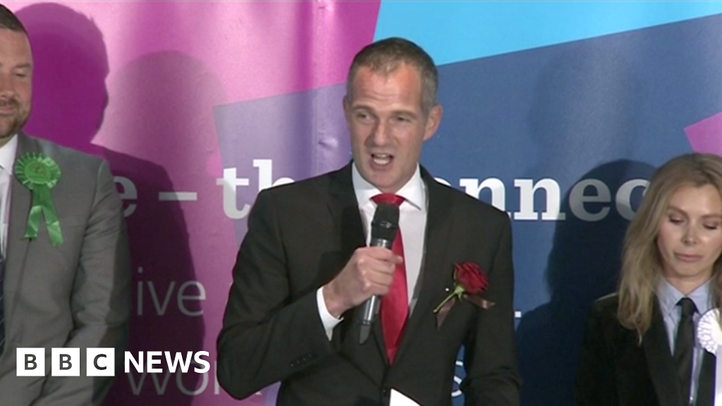 Peter Kyle holds on to Labour's 'red dot' in Hove - BBC News