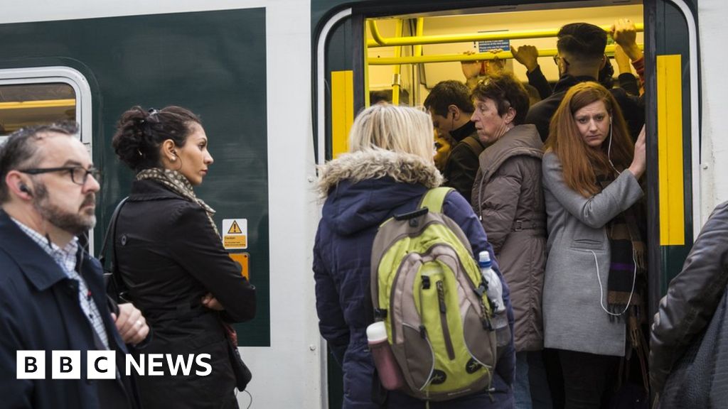 Southern Rail strikes: Eight things you wanted to know - BBC News