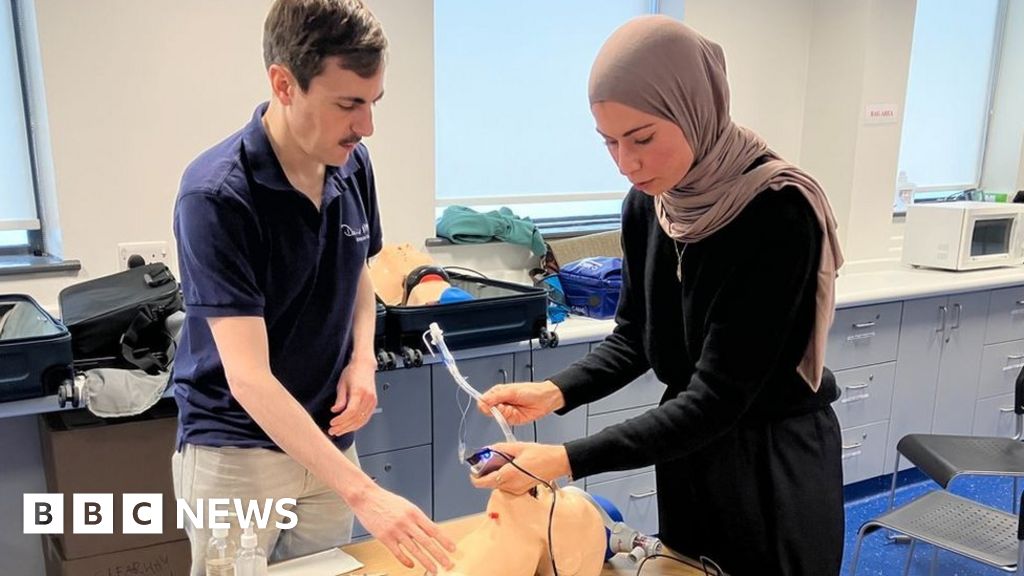 Doctors train in Bolton to save lives in the Israel-Gaza war - BBC News