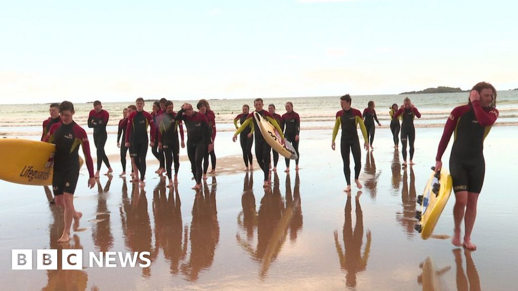 RNLI lifeguards begin patrols of Northern Ireland's beaches - BBC News