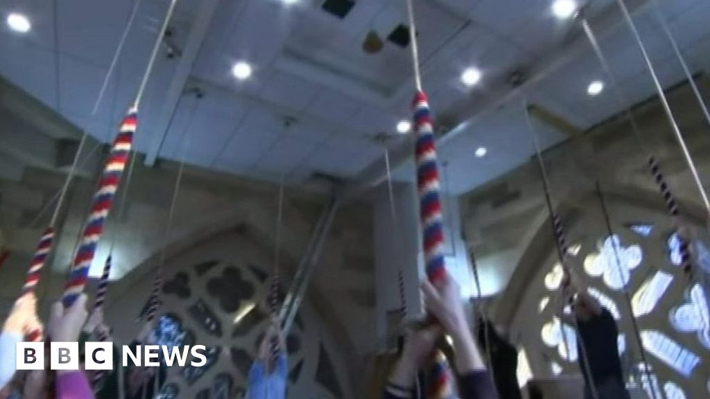 Yorkshire bell-ringers 'reject York Minster plea' - BBC News