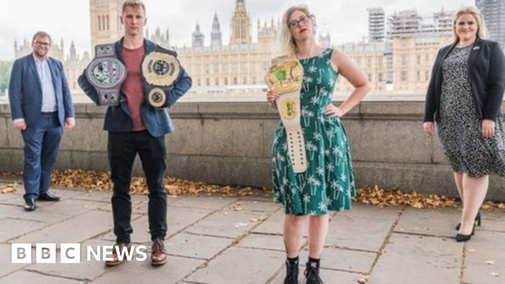 MPs grapple with future of British wrestling - BBC News