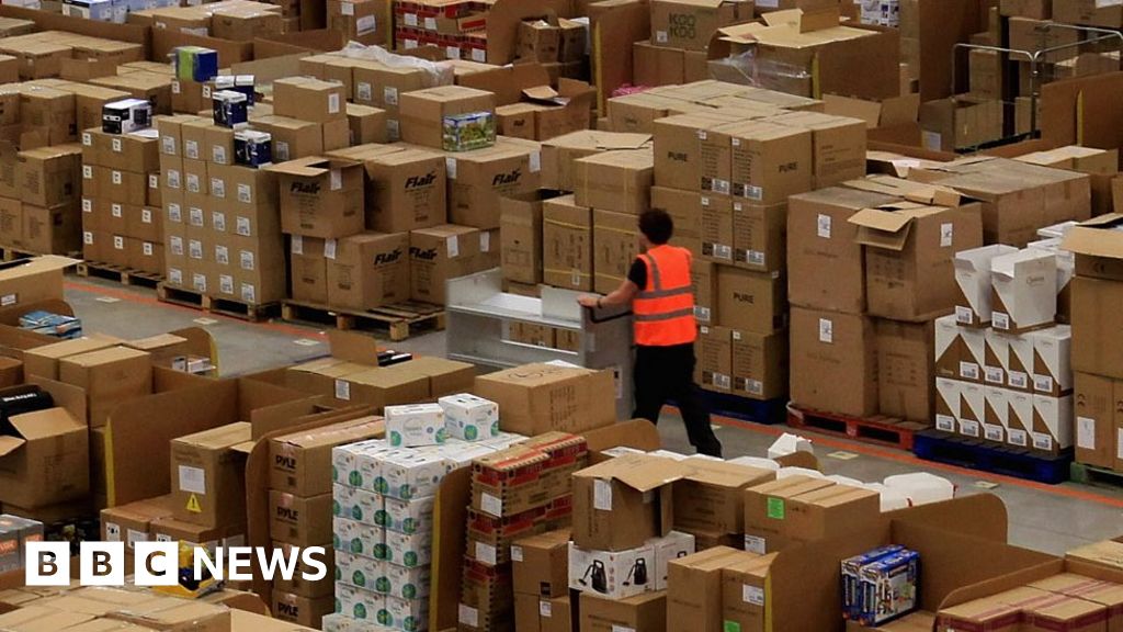 Amazon could 'create 1,500 jobs' at Manchester Airport City - BBC News
