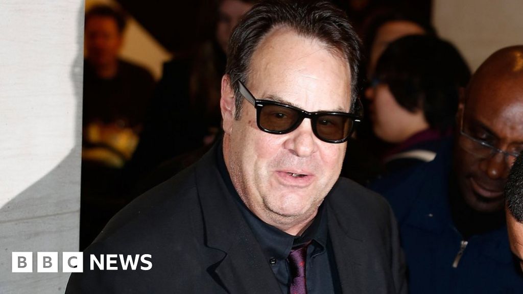 Original Ghostbusters actor Dan Aykroyd praises remake - BBC News