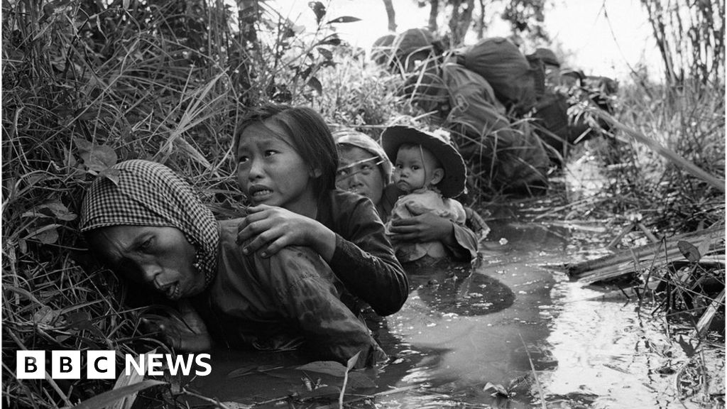 Australian Vietnam War commemoration cancelled by Hanoi - BBC News