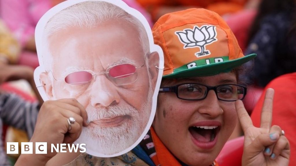 'Strongman' image may not win votes for Narendra Modi - BBC News