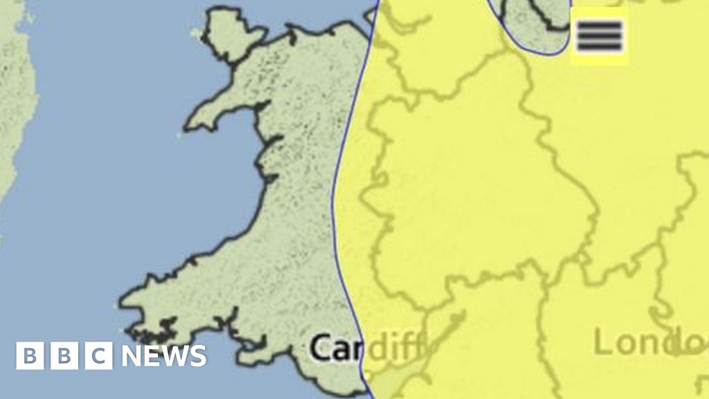 Met Office fog weather warning for parts of Wales - BBC News