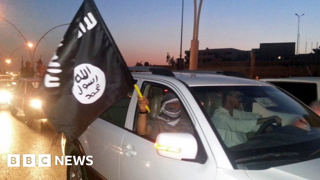 US confirms IS used chemical rocket in attack on troops in Iraq - BBC News