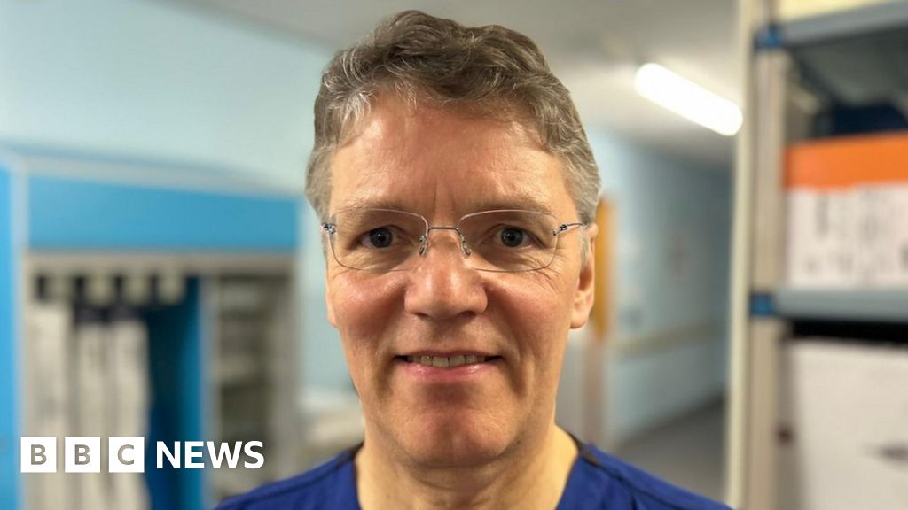 Somerset patients try new weight-loss gastric balloon pill - BBC News