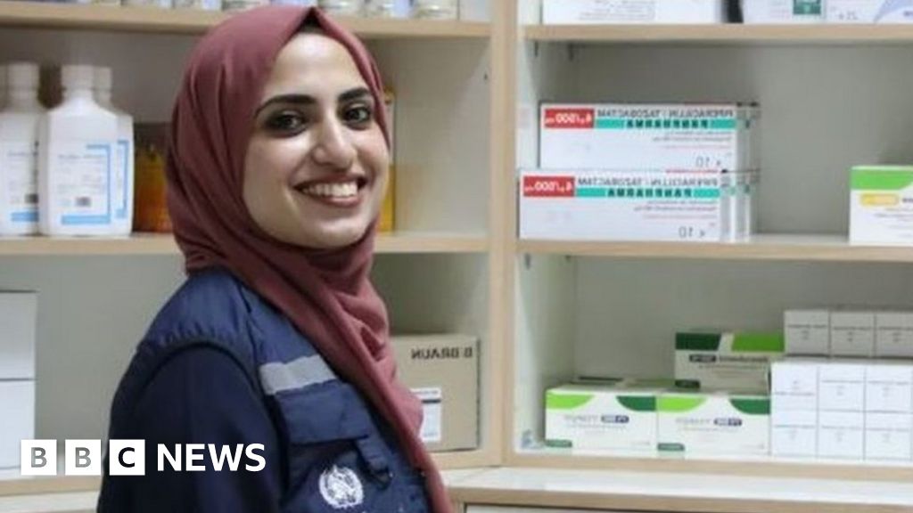 Tributes to former Glasgow university student killed in Gaza - BBC News