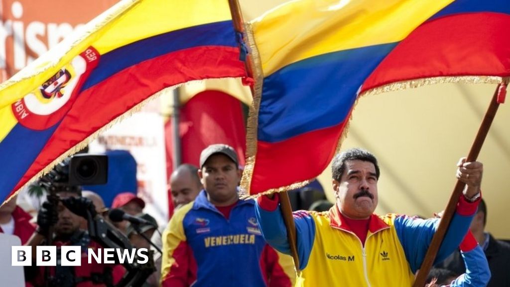 Venezuela extends border closures with Colombia - BBC News