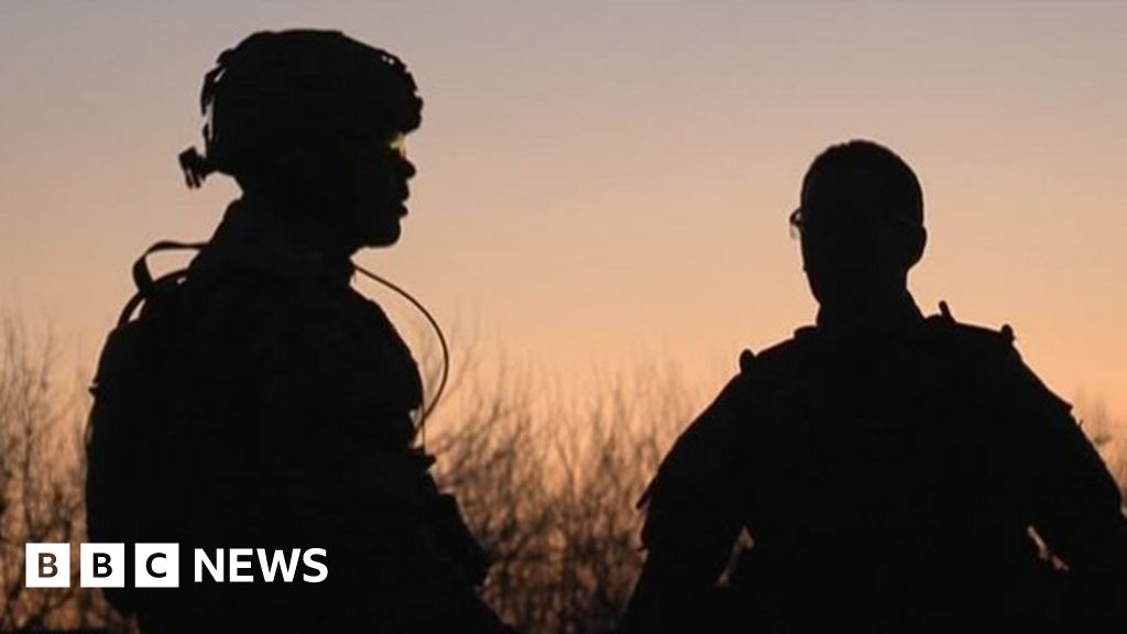 Scots soldiers deployed to Kabul to train Afghan army - BBC News