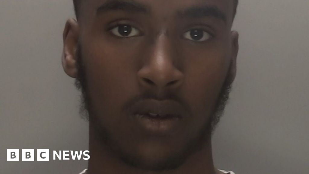 Usman Patel death: Murderer who stabbed man 21 times jailed - BBC News