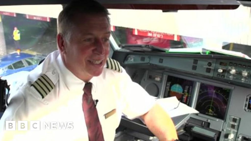 Covid-19: North Yorkshire jam-packing pilot returns to skies