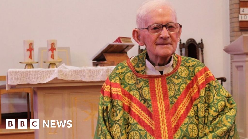 Haydock parish priest celebrates 100th birthday - BBC News