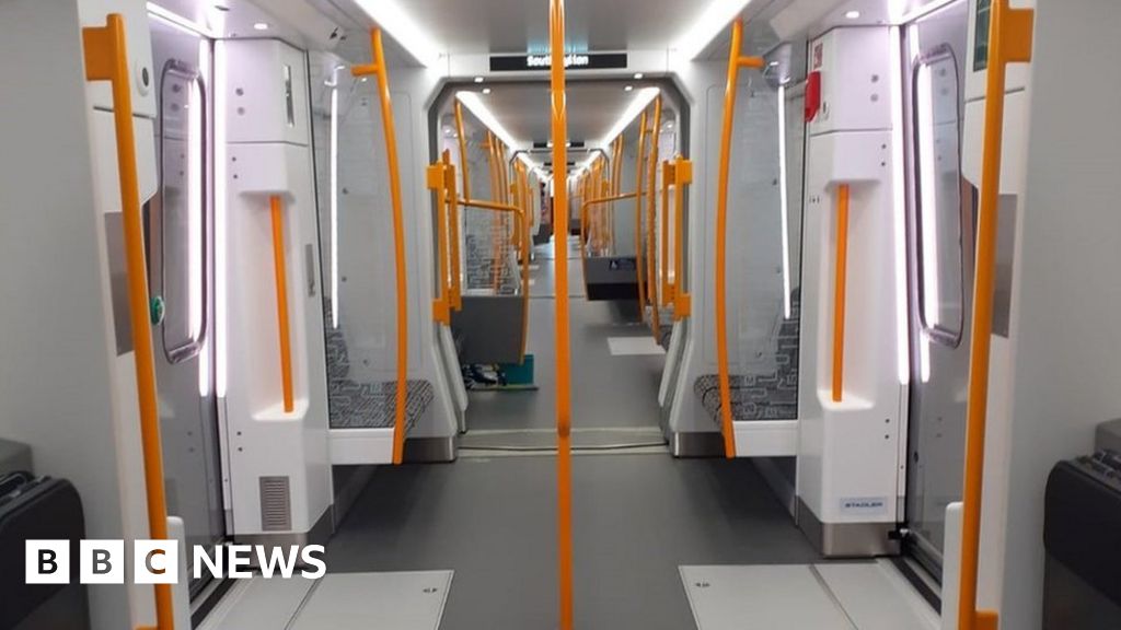 Metro upgrade: First glimpse at new-look trains ahead of testing - BBC News