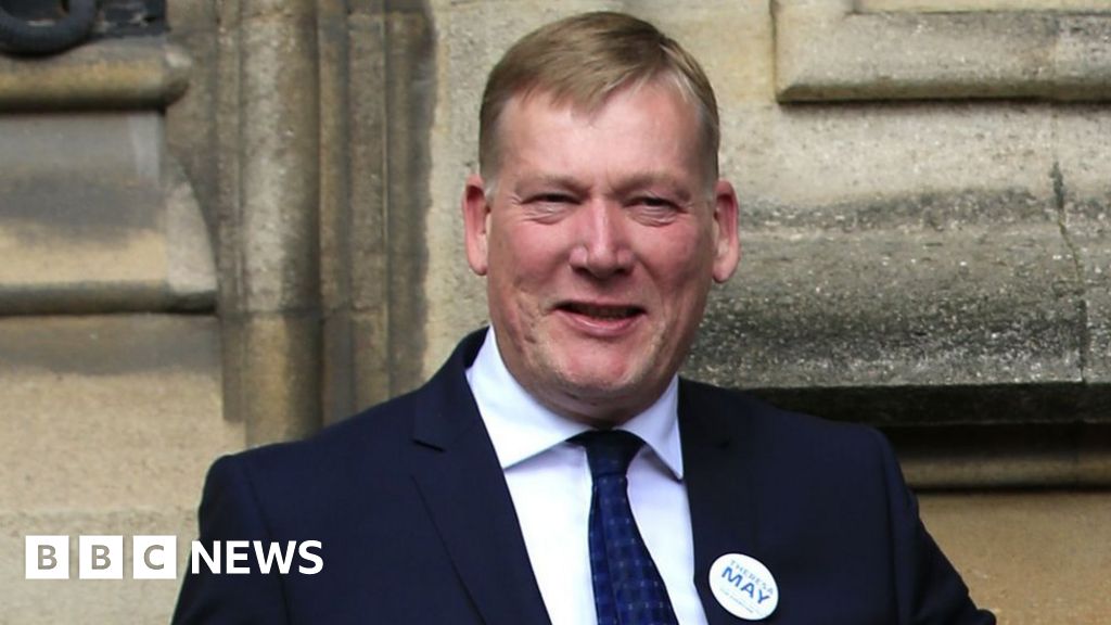 Kris Hopkins: New NIO minister survived two IRA attacks - BBC News