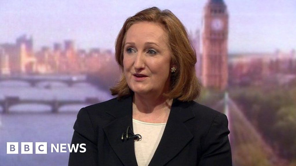 UKIP's Suzanne Evans announces leadership candidacy - BBC News