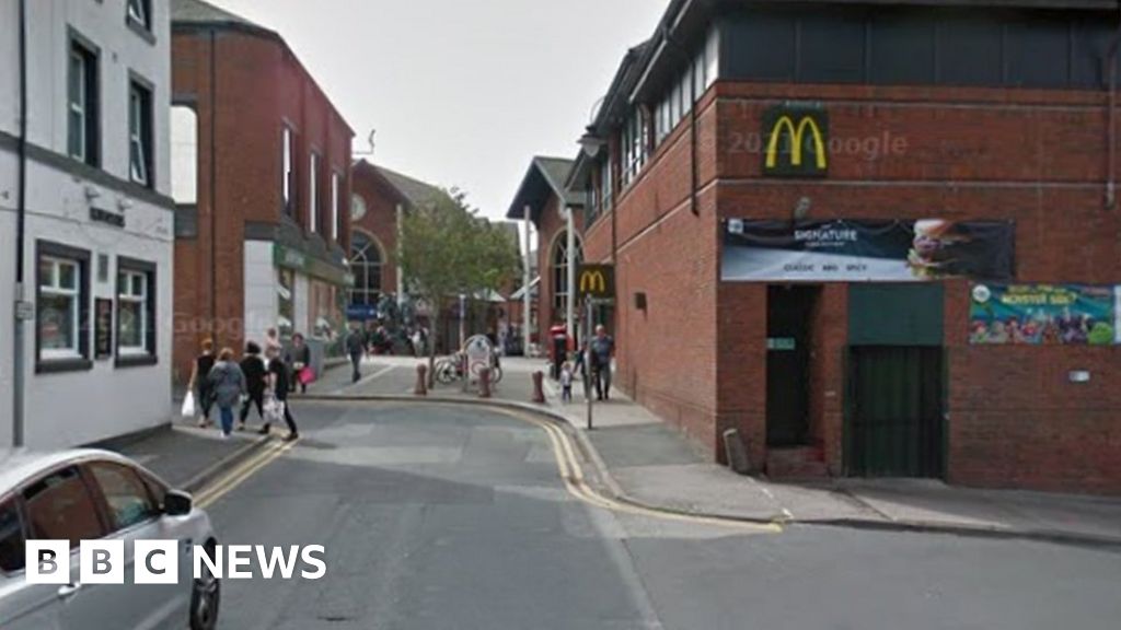 Complaints Barrow food delivery drivers are blocking road by McDonald's ...