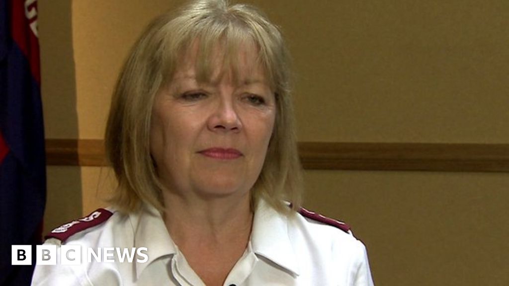 Human trafficking: Salvation Army - BBC News