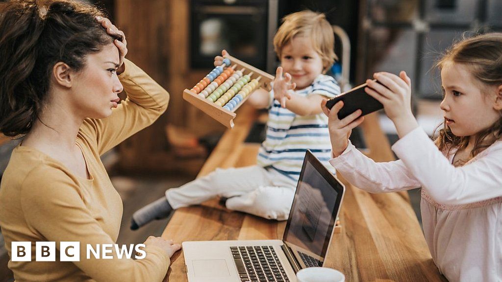 Covid-19: Psychologist's lockdown tips for stressed parents