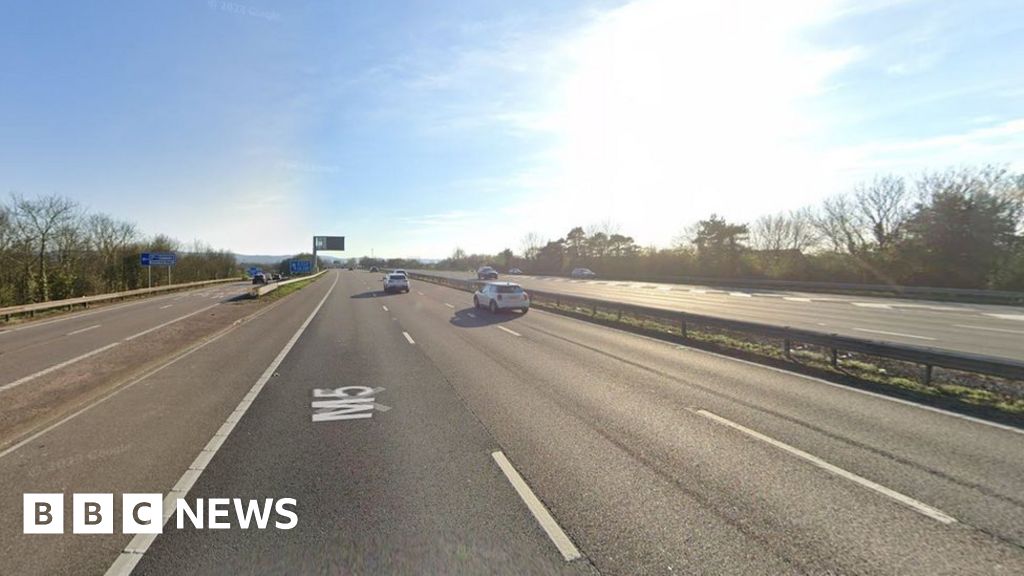 Somerset M5 overnight closure for emergency repairs - BBC News