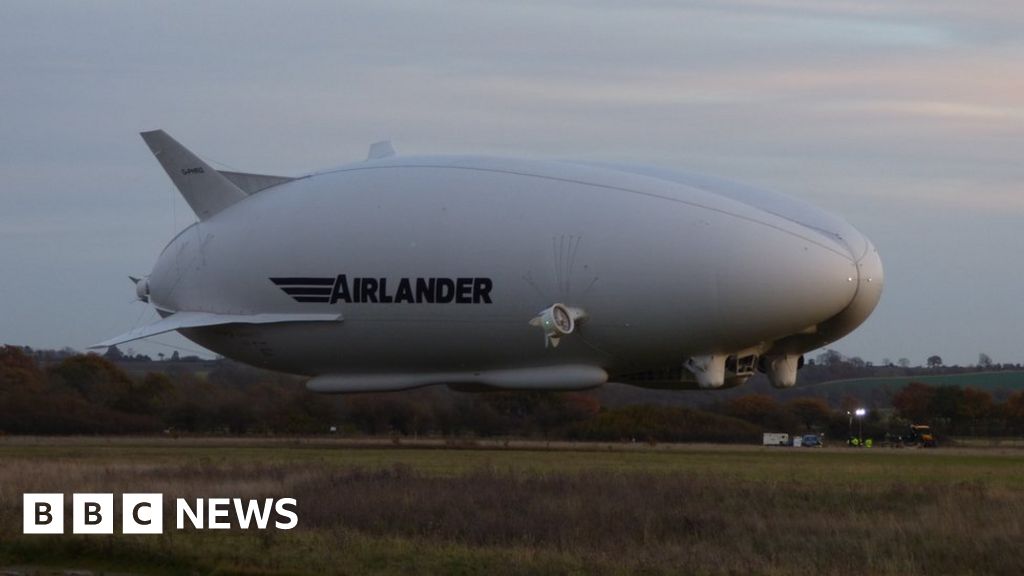 Airlander 10 completes next set of testing - BBC News
