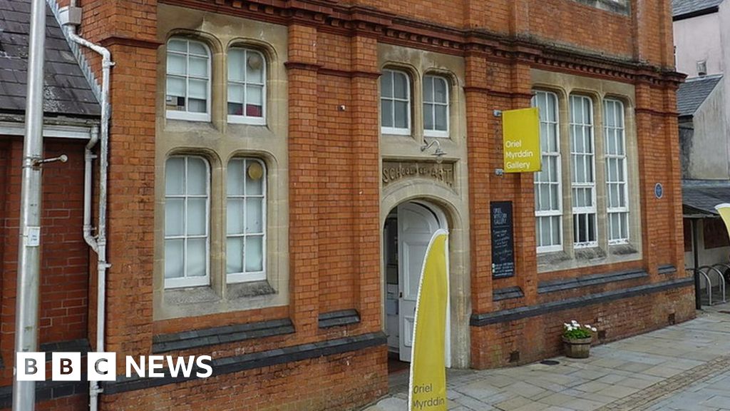 Carmarthen art gallery set for £2m revamp to boost visitors - BBC News