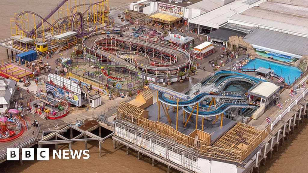 Clacton Pier bounces back as visitors exceed pre-Covid numbers - BBC News