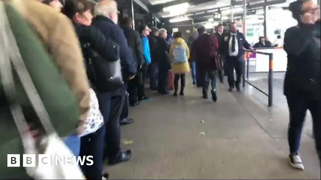 Storm Ali: Hundreds queue at Glasgow Buchanan Street for buses to get ...