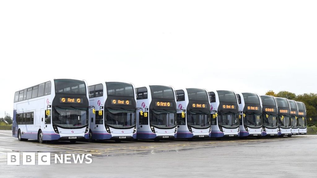 First Bus order boost for Falkirk firm - BBC News