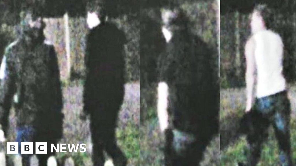 Terry Leeks murder inquiry: CCTV footage released by police - BBC News