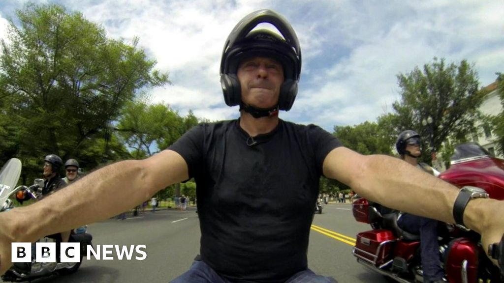 Bikers in Washington honour US war veterans - BBC News
