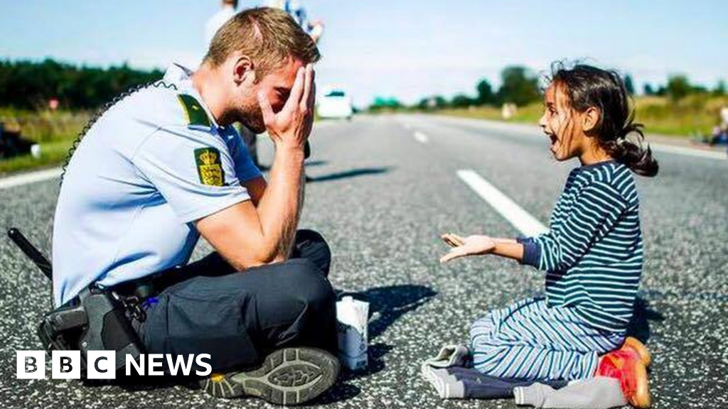 Five 'happy refugees' pictures that went viral - BBC News