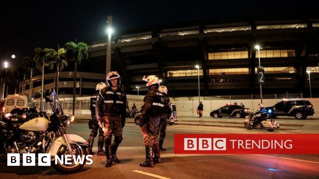 Brawling police, hell in Rio and other trends of the week - BBC News