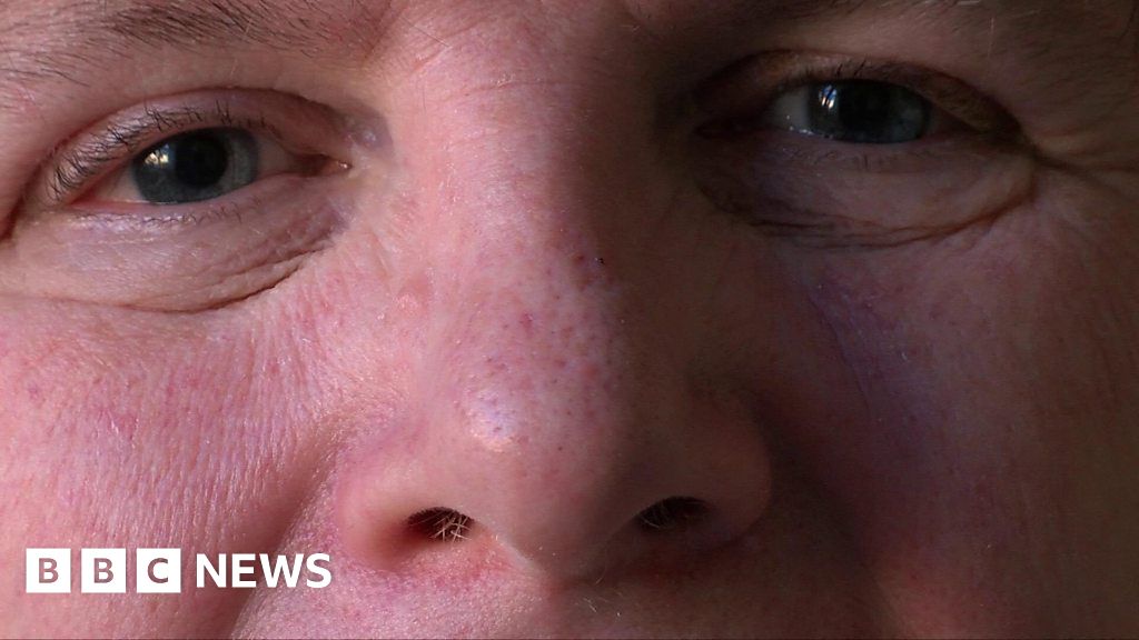 'My 40-year secret on my true gender identity' - BBC News