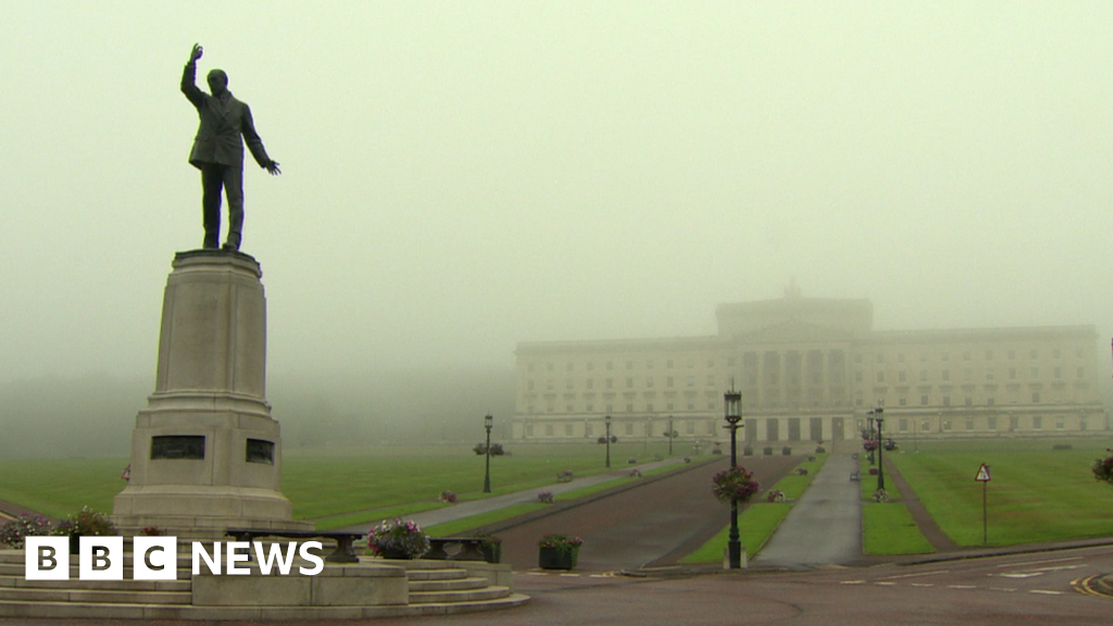DUP's exit threat clouds Stormont's future - BBC News