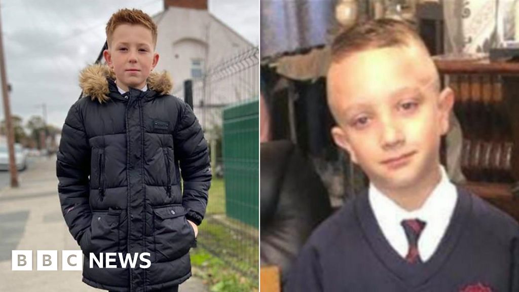Hull man admits killing two boys in Anlaby Road bicycle crash - BBC News