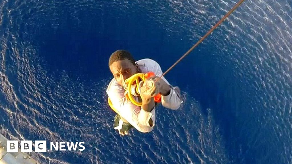 European migrant crisis: Italy navy rescues 50 from dinghy - BBC News