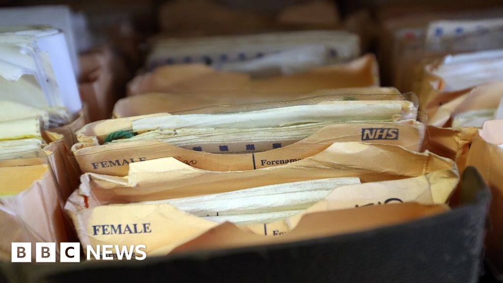 Let struggling GP surgeries fail, says NHS England letter - BBC News